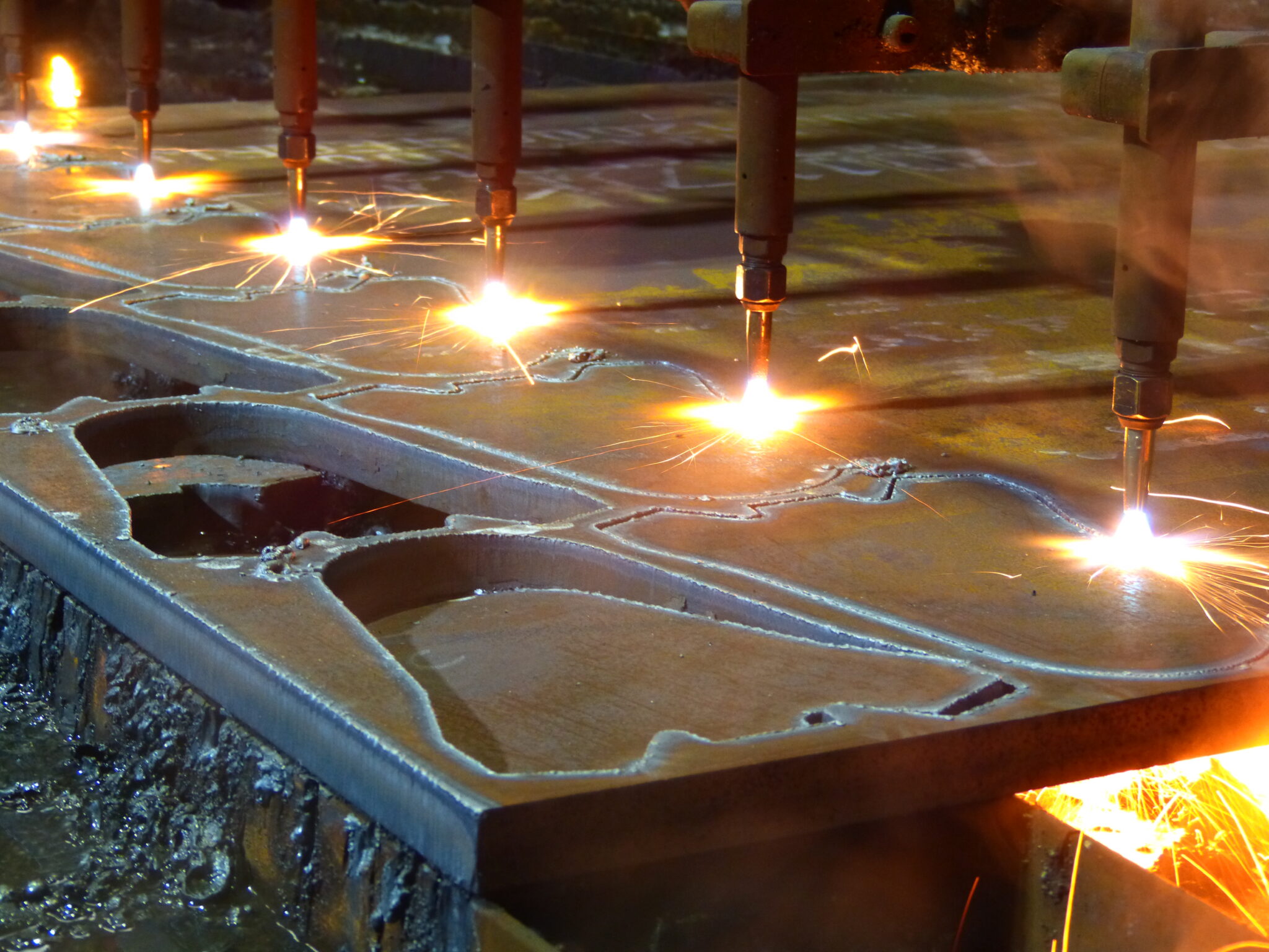 Advantages of Flame Cutting for Thick Steel Materials | Charles Day Steels