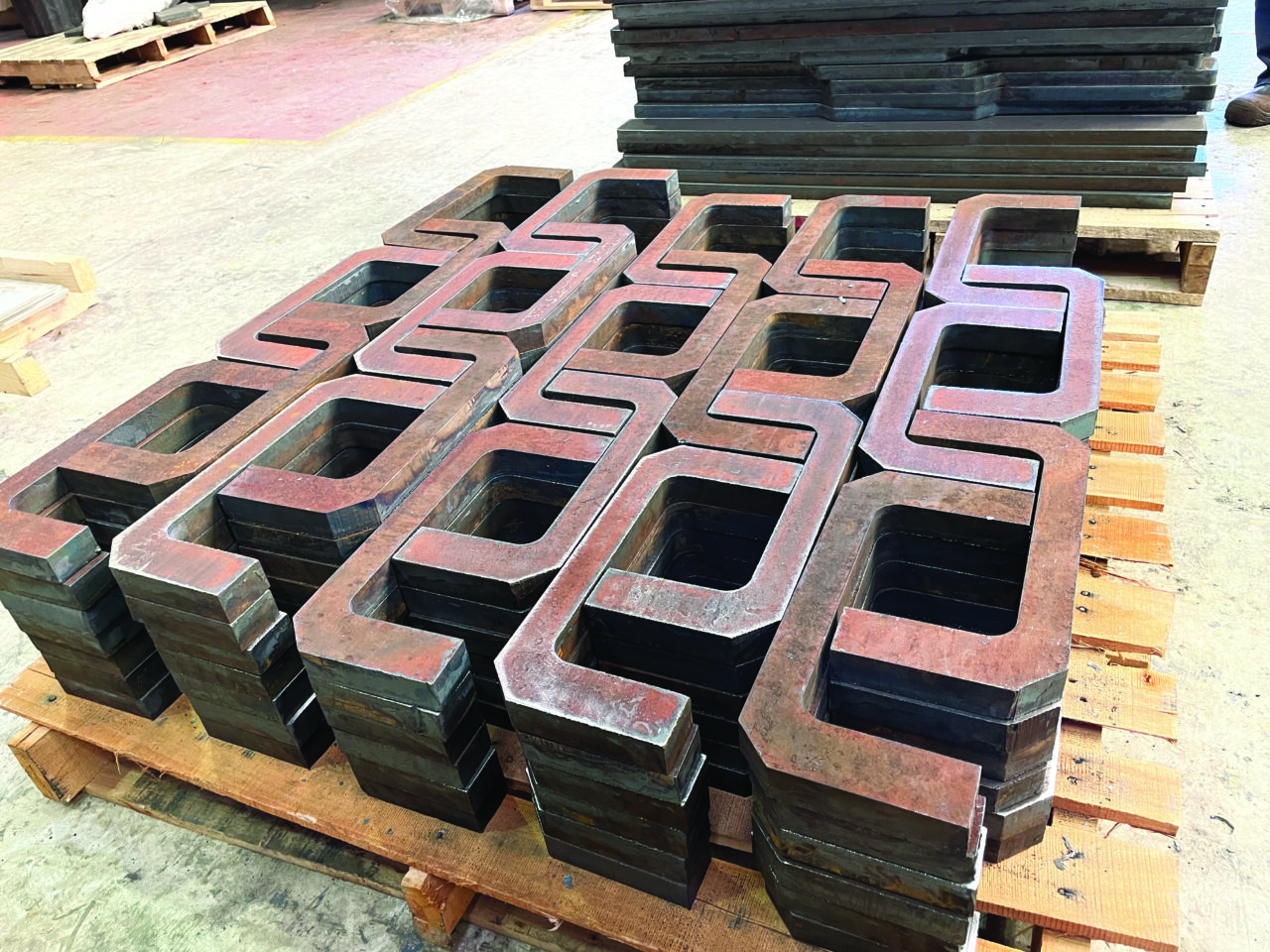 Advantages of Flame Cutting for Thick Steel Materials | Charles Day Steels